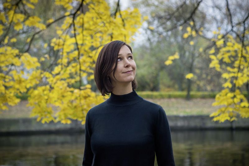 Gelebter Minimalismus: Anne Weiss mit "Mein Leben in drei Kisten ...